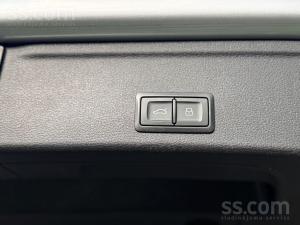 Grey Audi A4 2019 in Riga, with an engine capacity of 2.00 L and mileage of 229 thousand km for 15000 €, photo 11 on AUTOMOTO.COM.LV