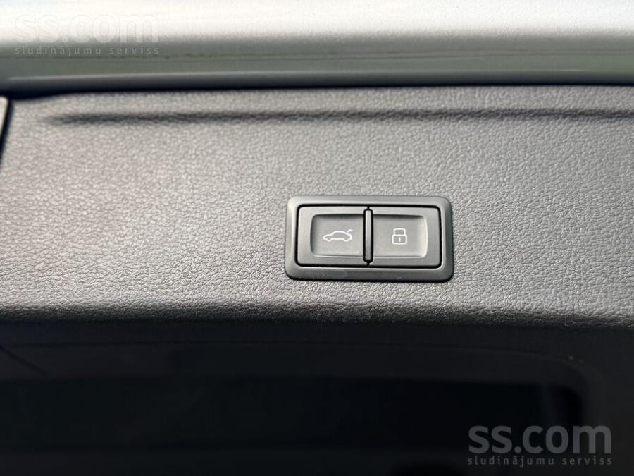 Grey Audi A4 2019 in Riga, with an engine capacity of 2.00 L and mileage of 229 thousand km for 15000 €, photo 11 on AUTOMOTO.COM.LV