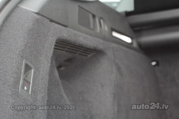 Audi A4 2019 in Tallinn on AUTOMOTO.COM.LV Grey Audi A4 2019 in Tallinn, with an engine capacity of 2.00 L and mileage of 121 thousand km for 22500 €, photo 10 on AUTOMOTO.COM.LV
