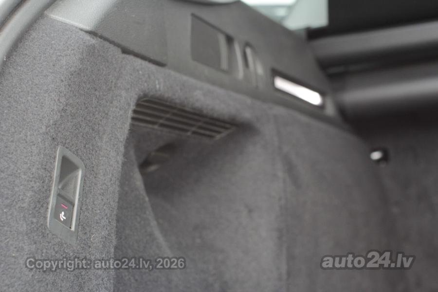 Pelēks Audi A4 2019 Tallina, ar dzinēja tilpumu 2.00 L un nobraukumu 121 tūkst. km par 22500 €, foto 10 vietnē AUTOMOTO.COM.LV