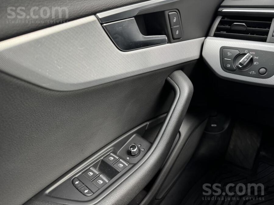 Grey Audi A4 2019 in Riga, with an engine capacity of 2.00 L and mileage of 151 thousand km for 16900 €, photo 22 on AUTOMOTO.COM.LV