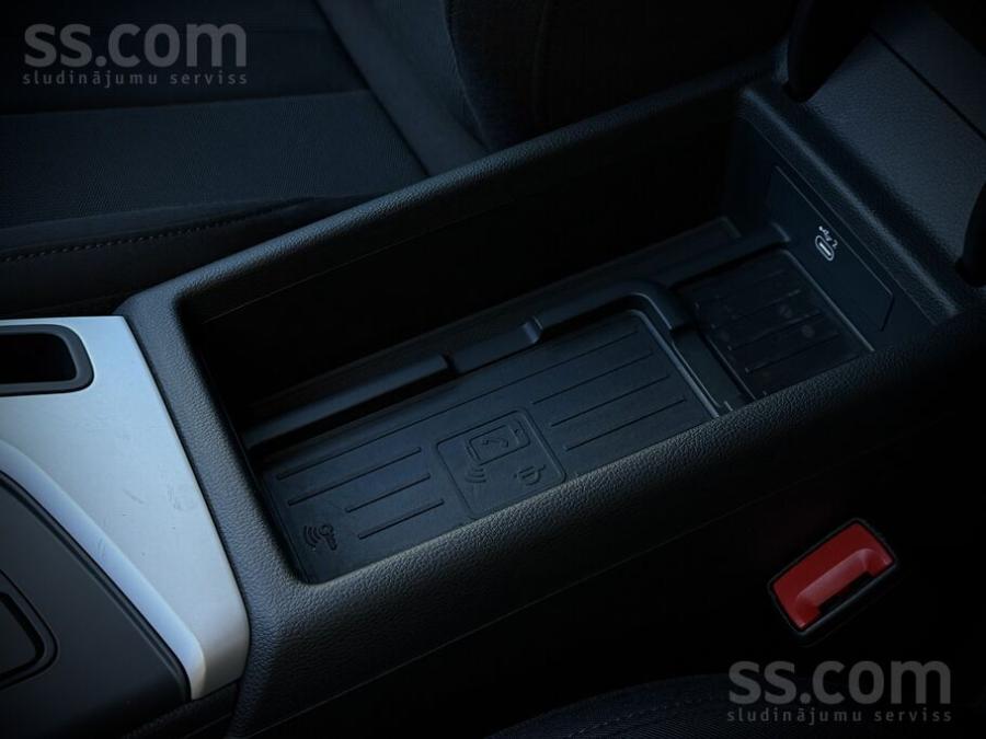 Grey Audi A4 2021 in Tukums, with an engine capacity of 2.00 L and mileage of 253 thousand km for 16990 €, photo 18 on AUTOMOTO.COM.LV