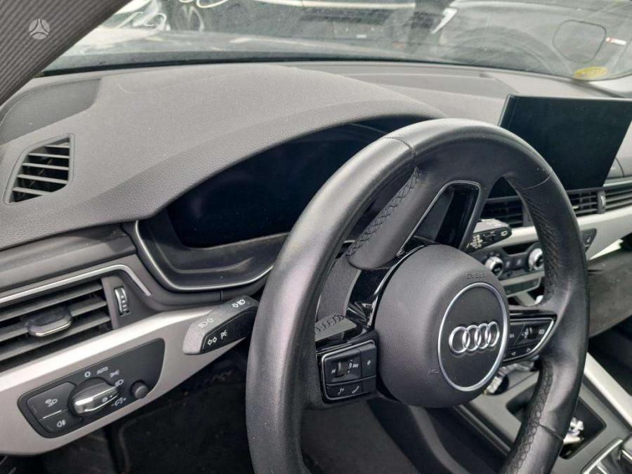 Grey Audi A4 2021 in Vilnius, with an engine capacity of 1.97 L and mileage of 56 thousand km for 14900 €, photo 10 on AUTOMOTO.COM.LV