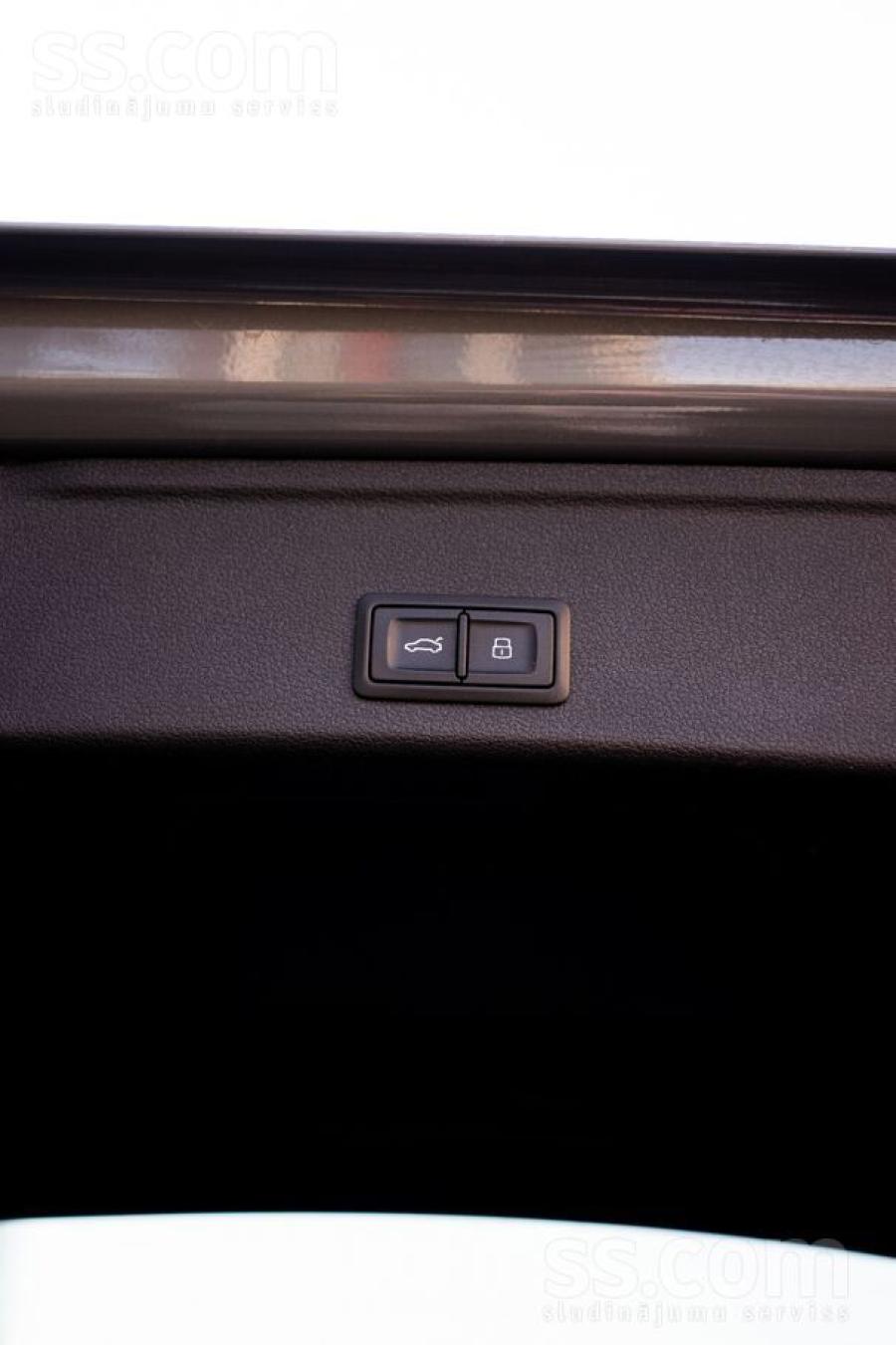 Pelēks Audi A4 2021 Rīga, ar dzinēja tilpumu 2.00 L un nobraukumu 274 tūkst. km par 25500 €, foto 24 vietnē AUTOMOTO.COM.LV