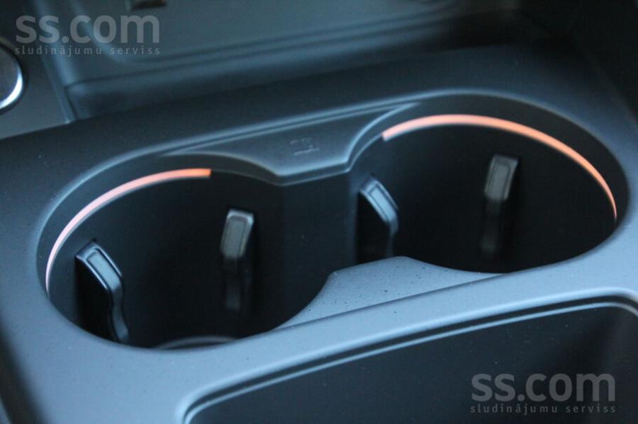 Pelēks Audi A4 2022 Tukums, ar dzinēja tilpumu 2.00 L un nobraukumu 198 tūkst. km par 22990 €, foto 36 vietnē AUTOMOTO.COM.LV