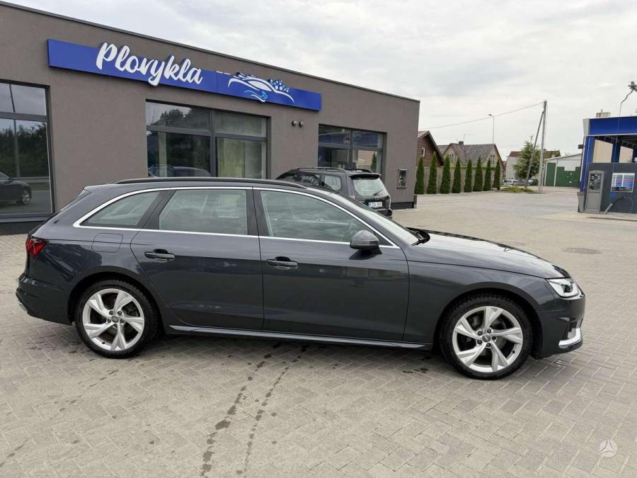 Grey Audi A4 2022 in Taurage, with an engine capacity of 1.97 L and mileage of 264 thousand km for 14200 €, photo 12 on AUTOMOTO.COM.LV
