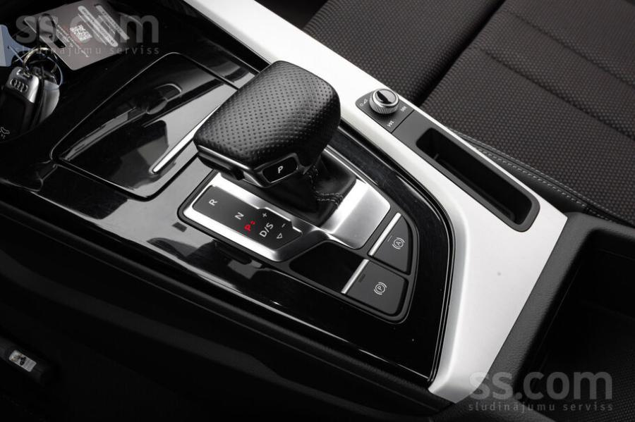 Grey Audi A4 2023 in Jelgava, with an engine capacity of 2.00 L and mileage of 195 thousand km for 21900 €, photo 14 on AUTOMOTO.COM.LV