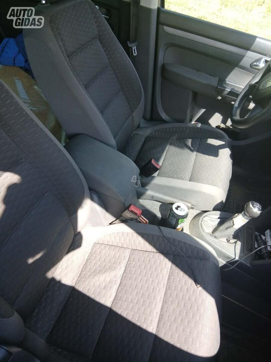 Audi A4 1998 in Prienai, with an engine capacity of 1.90 L and mileage of 420 thousand km for 700 €, photo 7 on AUTOMOTO.COM.LV
