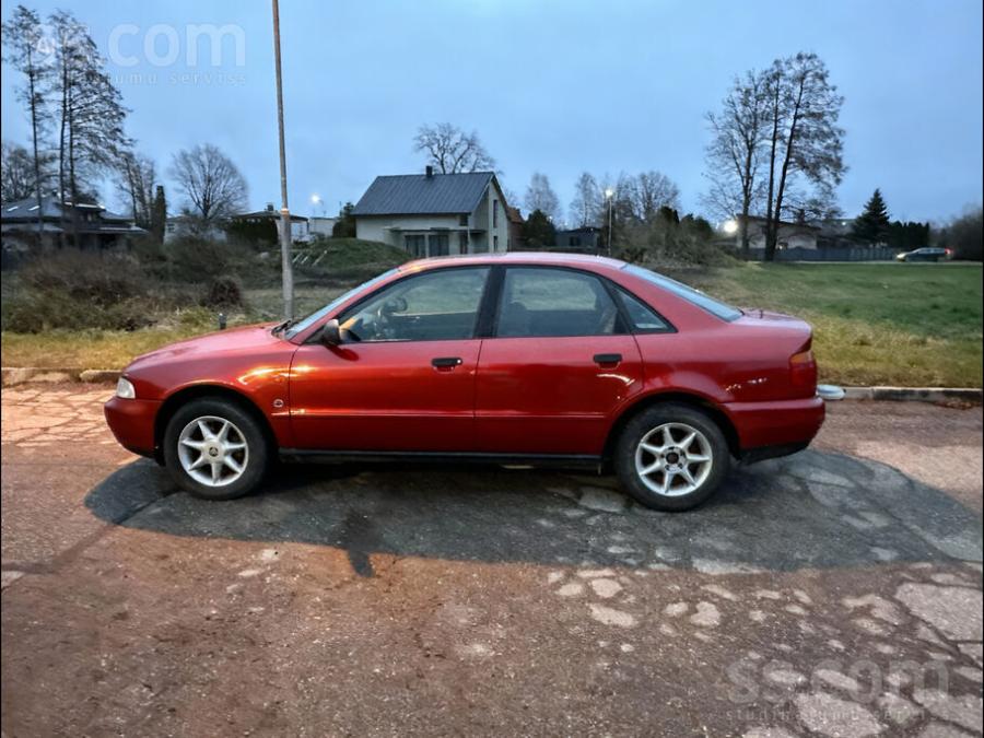 Oranžs Audi A4 1995 Jelgava, ar dzinēja tilpumu 1.80 L un nobraukumu 235 tūkst. km par 1350 €, foto 8 vietnē AUTOMOTO.COM.LV