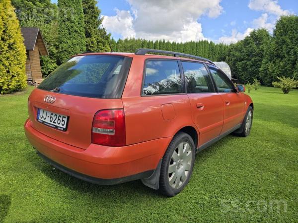 Oranžs Audi A4 2001 Cēsis, ar dzinēja tilpumu 1.90 L un nobraukumu 417 tūkst. km par 1690 €, foto 4 vietnē AUTOMOTO.COM.LV