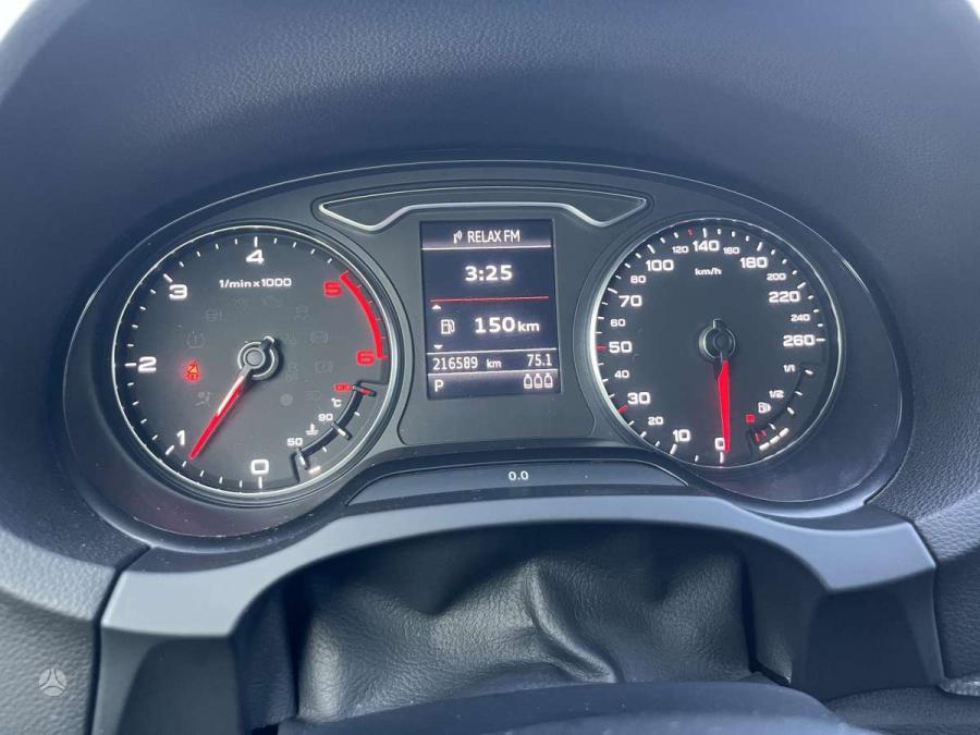 Red Audi A4 2014 in Trakai, with an engine capacity of 2.00 L and mileage of 214 thousand km for 8150 €, photo 35 on AUTOMOTO.COM.LV