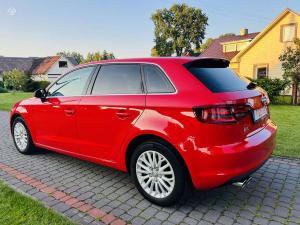 Red Audi A4 2014 in Trakai, with an engine capacity of 2.00 L and mileage of 214 thousand km for 8150 €, photo 37 on AUTOMOTO.COM.LV
