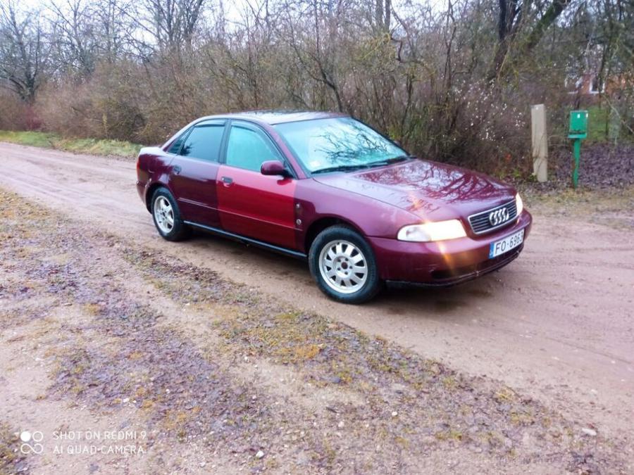 Sarkans Audi A4 1995 Kuldīga, ar dzinēja tilpumu 1.90 L un nobraukumu 351 tūkst. km par 450 €, foto 3 vietnē AUTOMOTO.COM.LV