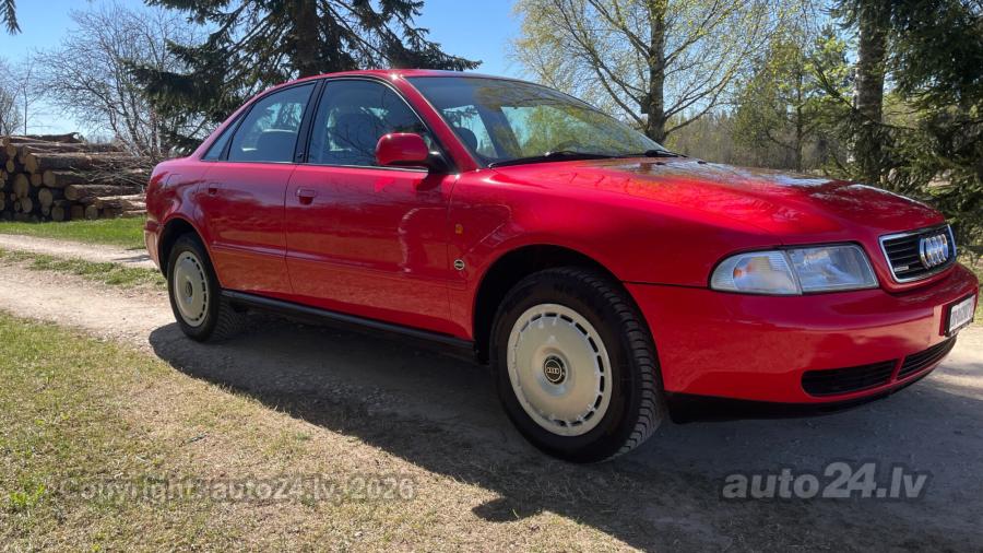 Sarkans Audi A4 1995 Tartu, ar dzinēja tilpumu 2.60 L un nobraukumu 253 tūkst. km par 4990 €, foto 7 vietnē AUTOMOTO.COM.LV