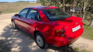 Sarkans Audi A4 1995 Tartu, ar dzinēja tilpumu 2.60 L un nobraukumu 253 tūkst. km par 4990 €, foto 9 vietnē AUTOMOTO.COM.LV
