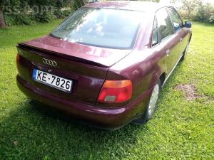 Sarkans Audi A4 1995 Krāslava, ar dzinēja tilpumu 1.60 L un nobraukumu 215 tūkst. km par 650 €, foto 4 vietnē AUTOMOTO.COM.LV