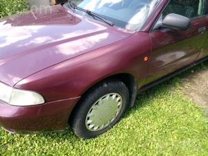 Sarkans Audi A4 1995 Krāslava, ar dzinēja tilpumu 1.60 L un nobraukumu 215 tūkst. km par 650 €, foto 5 vietnē AUTOMOTO.COM.LV