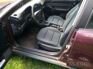 Sarkans Audi A4 1995 Krāslava, ar dzinēja tilpumu 1.60 L un nobraukumu 215 tūkst. km par 650 €, foto 8 vietnē AUTOMOTO.COM.LV