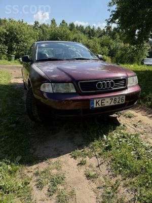 Sarkans Audi A4 1995 Rēzekne, ar dzinēja tilpumu 1.60 L un nobraukumu 232 tūkst. km par 650 €, foto 4 vietnē AUTOMOTO.COM.LV