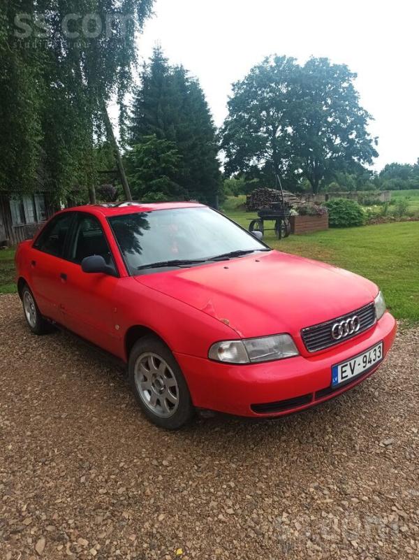 Red Audi A4 1995 in Valmiera, with an engine capacity of 1.60 L and mileage of 386 thousand km for 670 €, photo 2 on AUTOMOTO.COM.LV