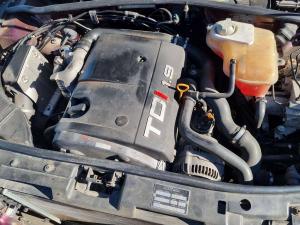 Sarkans Audi A4 1996 Šauļi, ar dzinēja tilpumu 1.90 L un nobraukumu 358 tūkst. km par 550 €, foto 9 vietnē AUTOMOTO.COM.LV