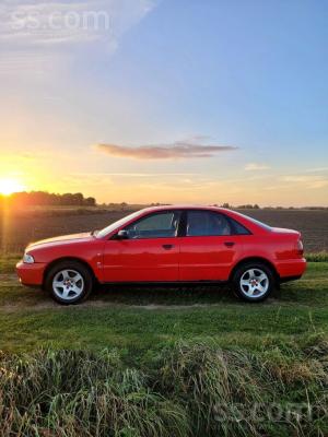 Sarkans Audi A4 1996 Bauska, ar dzinēja tilpumu 1.90 L un nobraukumu 405 tūkst. km par 1390 €, foto 3 vietnē AUTOMOTO.COM.LV