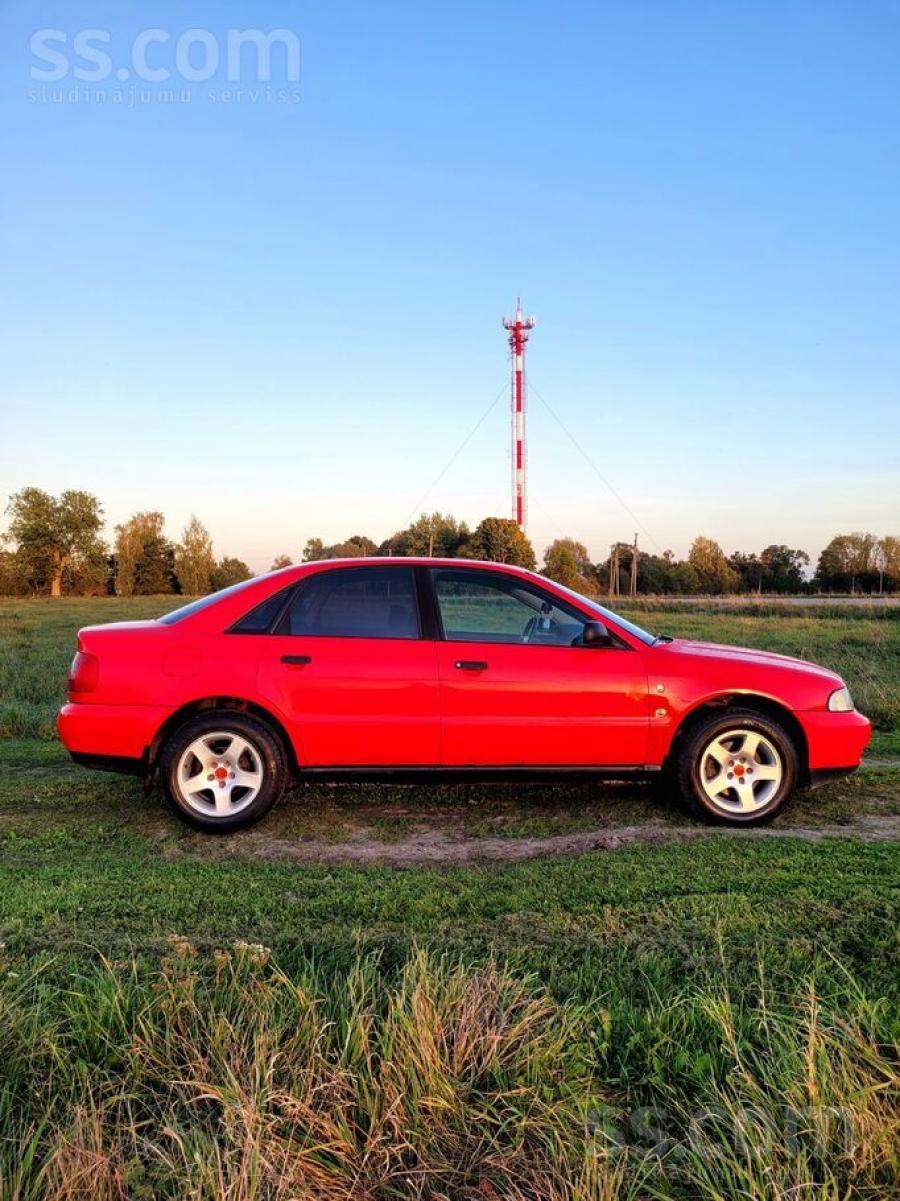 Sarkans Audi A4 1996 Bauska, ar dzinēja tilpumu 1.90 L un nobraukumu 405 tūkst. km par 1390 €, foto 4 vietnē AUTOMOTO.COM.LV