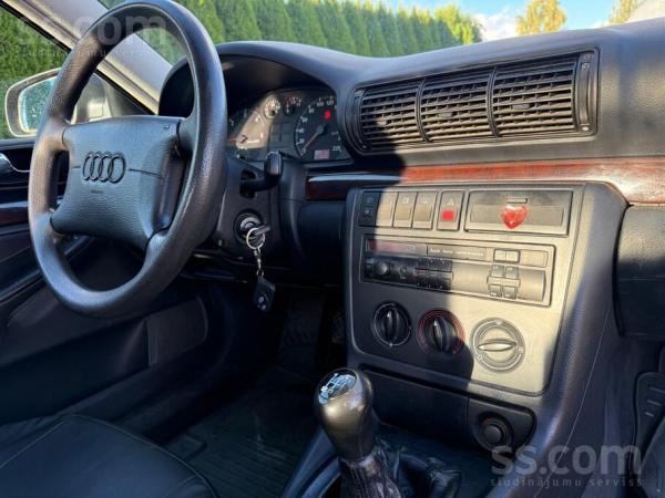 Красный Ауди А4 1996 в Бауска, объемом двигателя 1.90 л и пробегом 405 тыс. км за 1390 €, фото 7 на AUTOMOTO.COM.LV