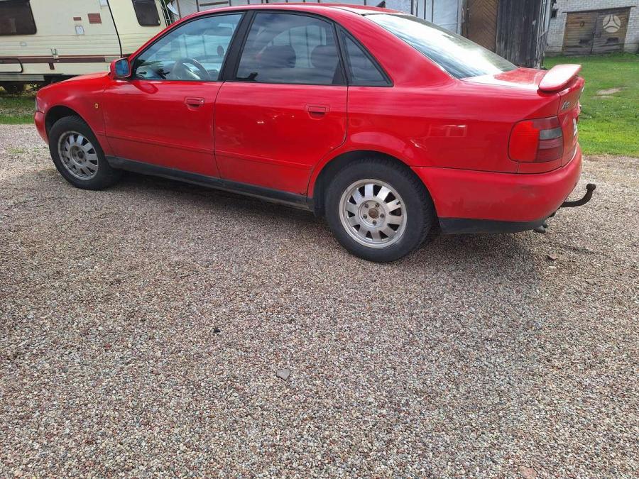 Sarkans Audi A4 1997 Plungė, ar dzinēja tilpumu 1.90 L un nobraukumu 496 tūkst. km par 850 €, foto 3 vietnē AUTOMOTO.COM.LV
