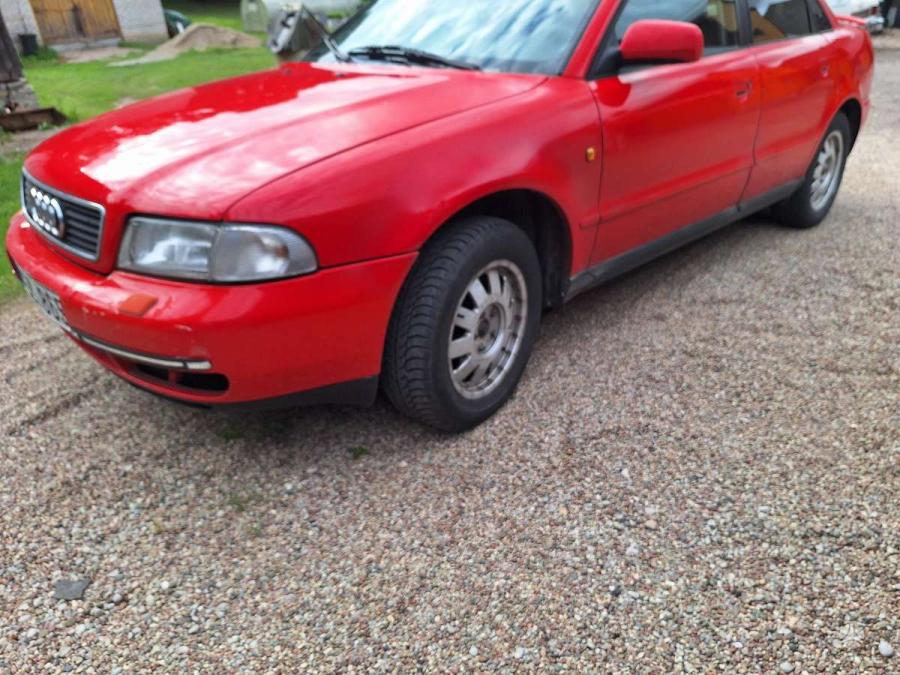 Sarkans Audi A4 1997 Plungė, ar dzinēja tilpumu 1.90 L un nobraukumu 496 tūkst. km par 850 €, foto 5 vietnē AUTOMOTO.COM.LV