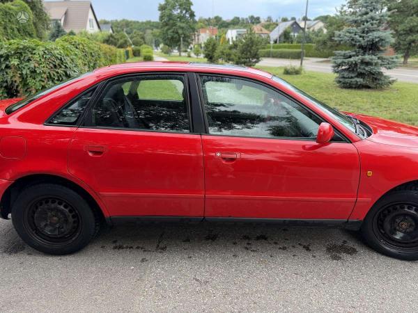 Red Audi A4 1997 in Kaunas, with an engine capacity of 1.60 L and mileage of 271 thousand km for 1100 €, photo 5 on AUTOMOTO.COM.LV