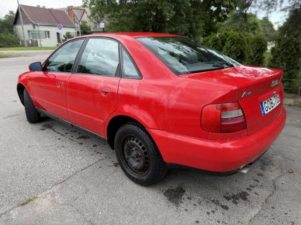 Red Audi A4 1997 in Kaunas, with an engine capacity of 1.60 L and mileage of 271 thousand km for 1100 €, photo 7 on AUTOMOTO.COM.LV