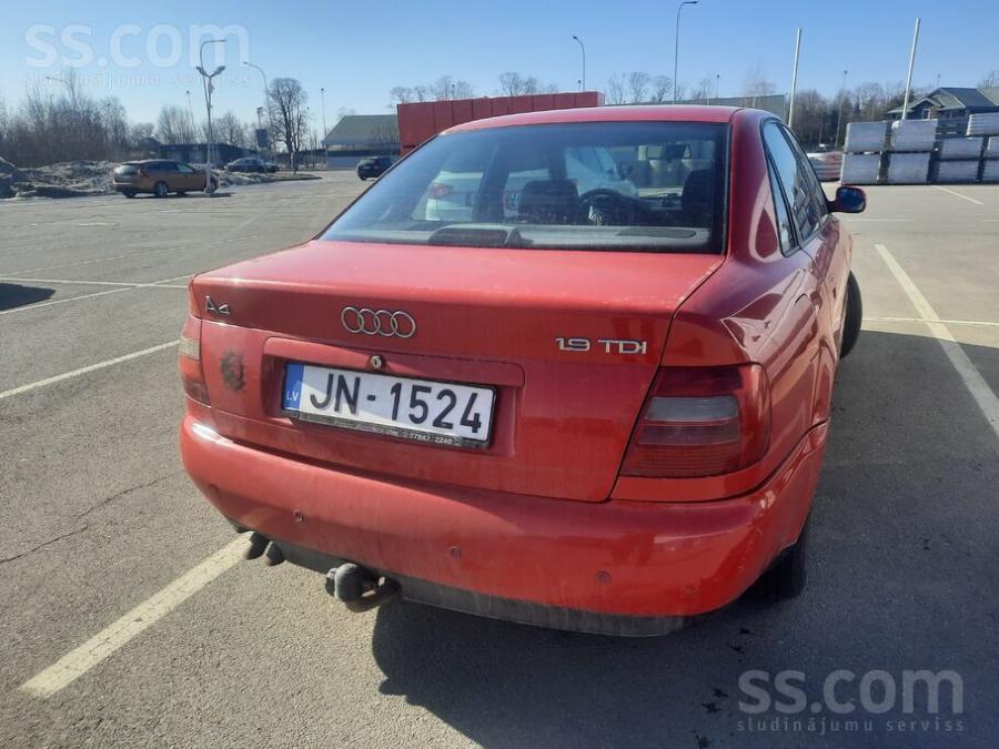 Sarkans Audi A4 1998 Daugavpils, ar dzinēja tilpumu 1.90 L un nobraukumu 407 tūkst. km par 1840 €, foto 4 vietnē AUTOMOTO.COM.LV