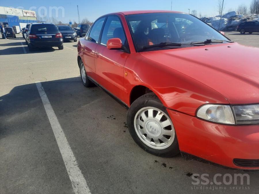 Sarkans Audi A4 1998 Daugavpils, ar dzinēja tilpumu 1.90 L un nobraukumu 407 tūkst. km par 1840 €, foto 5 vietnē AUTOMOTO.COM.LV