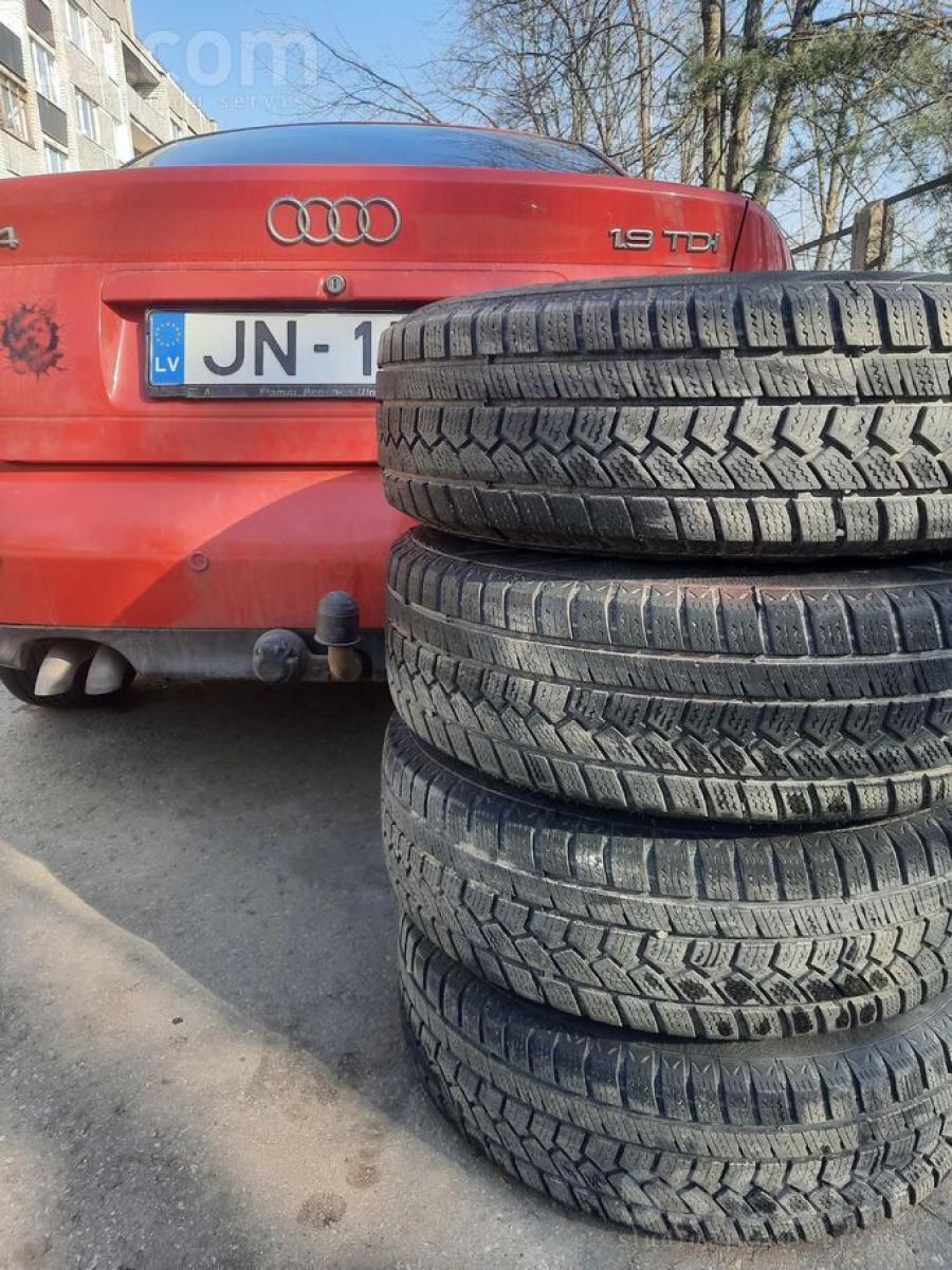 Sarkans Audi A4 1998 Daugavpils, ar dzinēja tilpumu 1.90 L un nobraukumu 407 tūkst. km par 1840 €, foto 11 vietnē AUTOMOTO.COM.LV