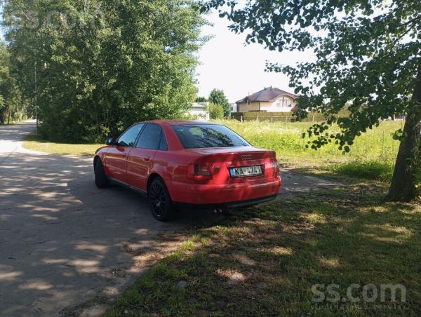Sarkans Audi A4 1999 Rīga, ar dzinēja tilpumu 1.90 L un nobraukumu 354 tūkst. km par 1390 €, foto 7 vietnē AUTOMOTO.COM.LV