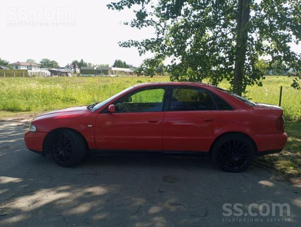 Sarkans Audi A4 1999 Rīga, ar dzinēja tilpumu 1.90 L un nobraukumu 354 tūkst. km par 1390 €, foto 8 vietnē AUTOMOTO.COM.LV