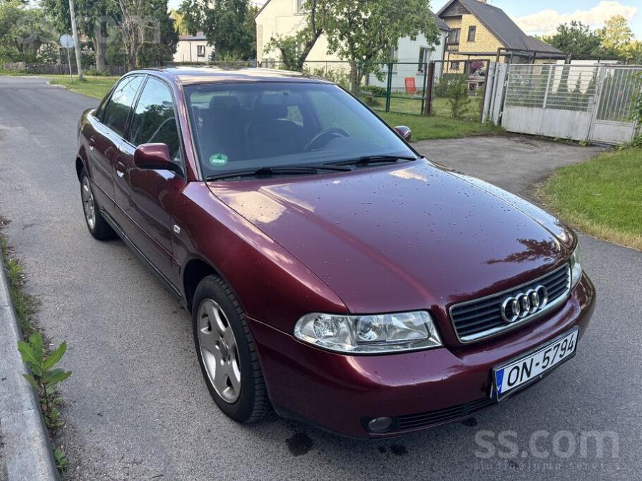 Sarkans Audi A4 2000 Rīga, ar dzinēja tilpumu 1.90 L un nobraukumu 218 tūkst. km par 2690 €, foto 4 vietnē AUTOMOTO.COM.LV