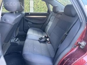 Sarkans Audi A4 2000 Rīga, ar dzinēja tilpumu 1.90 L un nobraukumu 218 tūkst. km par 2690 €, foto 12 vietnē AUTOMOTO.COM.LV