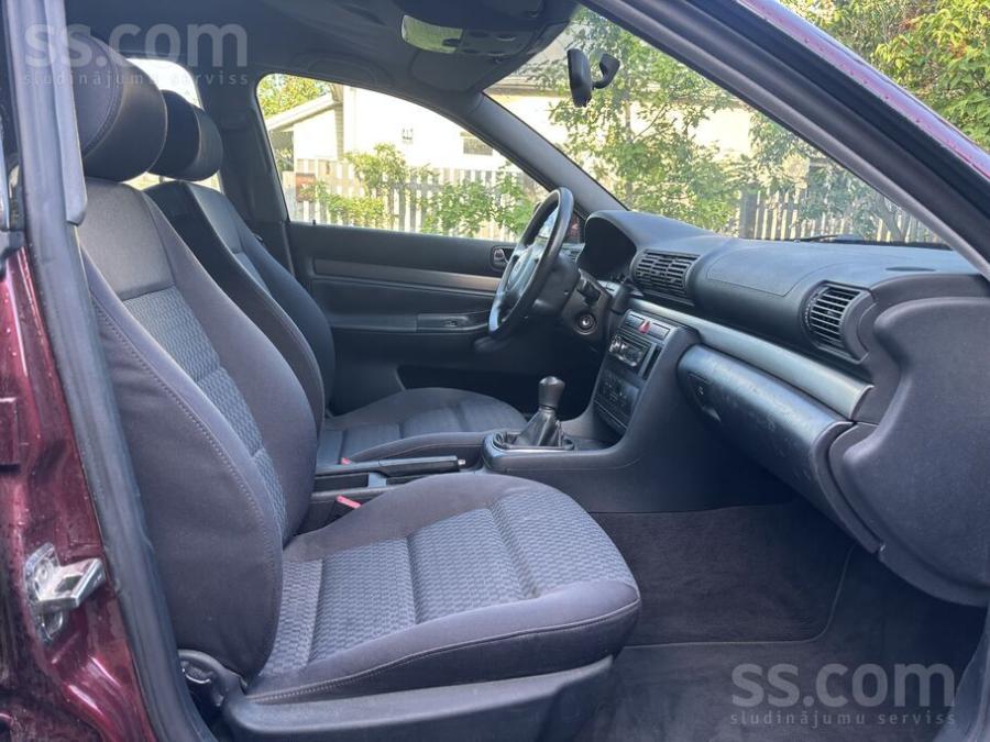 Sarkans Audi A4 2000 Rīga, ar dzinēja tilpumu 1.90 L un nobraukumu 218 tūkst. km par 2690 €, foto 13 vietnē AUTOMOTO.COM.LV