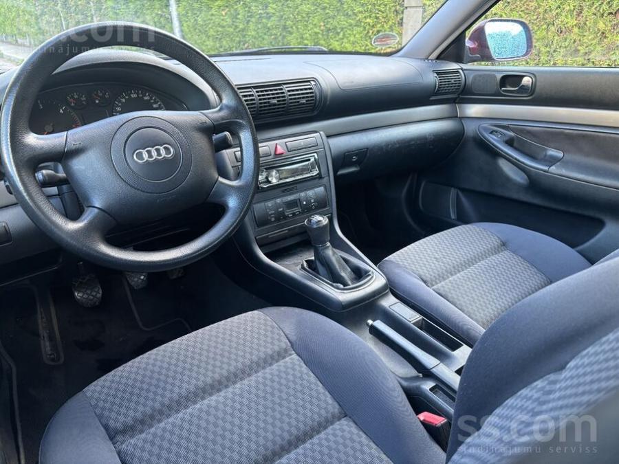 Sarkans Audi A4 2000 Rīga, ar dzinēja tilpumu 1.90 L un nobraukumu 218 tūkst. km par 2690 €, foto 15 vietnē AUTOMOTO.COM.LV