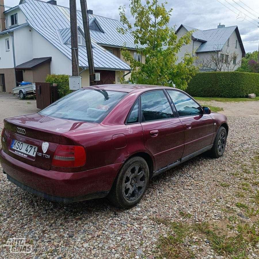 Red Audi A4 2000 in Kaunas, with an engine capacity of 1.90 L and mileage of 400 thousand km for 850 €, photo 5 on AUTOMOTO.COM.LV