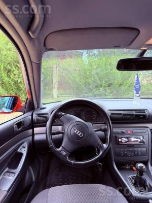 Sarkans Audi A4 2000 Dobele, ar dzinēja tilpumu 1.60 L un nobraukumu 247 tūkst. km par 1900 €, foto 4 vietnē AUTOMOTO.COM.LV