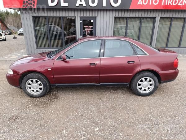 Red Audi A4 2000 in Valmiera, with an engine capacity of 1.80 L and mileage of 223 thousand km for 1250 €, photo 3 on AUTOMOTO.COM.LV
