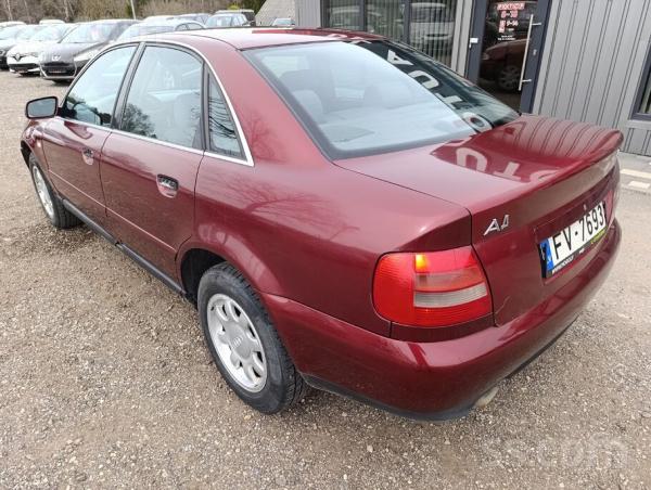 Red Audi A4 2000 in Valmiera, with an engine capacity of 1.80 L and mileage of 223 thousand km for 1250 €, photo 6 on AUTOMOTO.COM.LV
