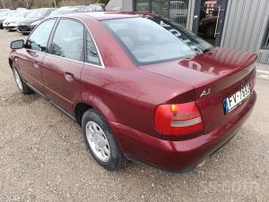 Sarkans Audi A4 2000 Valmiera, ar dzinēja tilpumu 1.80 L un nobraukumu 223 tūkst. km par 1250 €, foto 6 vietnē AUTOMOTO.COM.LV