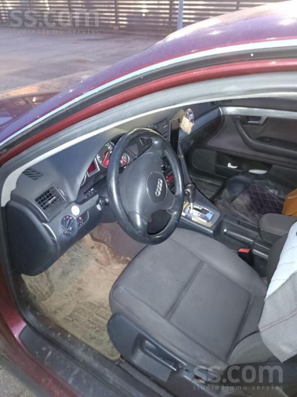Red Audi A4 2001 in Riga, with an engine capacity of 2.00 L and mileage of 204 thousand km for 1250 €, photo 3 on AUTOMOTO.COM.LV
