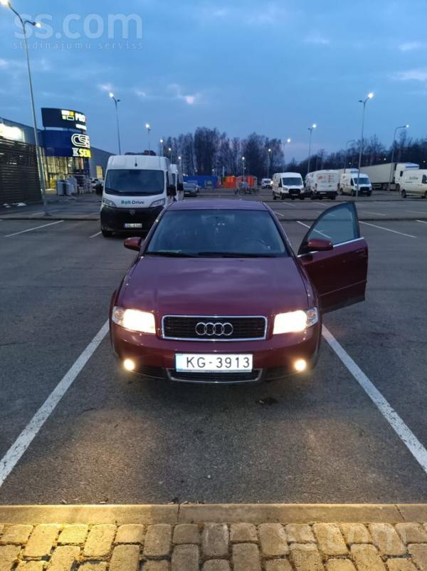 Red Audi A4 2001 in Riga, with an engine capacity of 2.00 L and mileage of 204 thousand km for 1250 €, photo 8 on AUTOMOTO.COM.LV