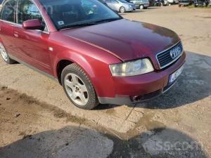 Sarkans Audi A4 2001 Rīga, ar dzinēja tilpumu 2.00 L un nobraukumu 226 tūkst. km par 590 €, foto 3 vietnē AUTOMOTO.COM.LV