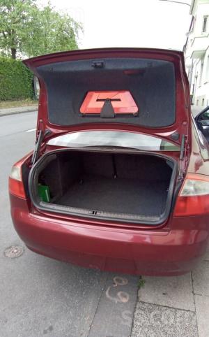 Sarkans Audi A4 2004 Rīga, ar dzinēja tilpumu 1.90 L un nobraukumu 305 tūkst. km par 1999 €, foto 4 vietnē AUTOMOTO.COM.LV